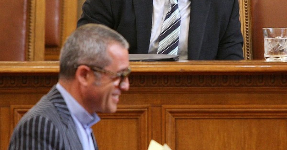 Кавги за вампири под носа на Дянков - Политика — Новини Стандарт