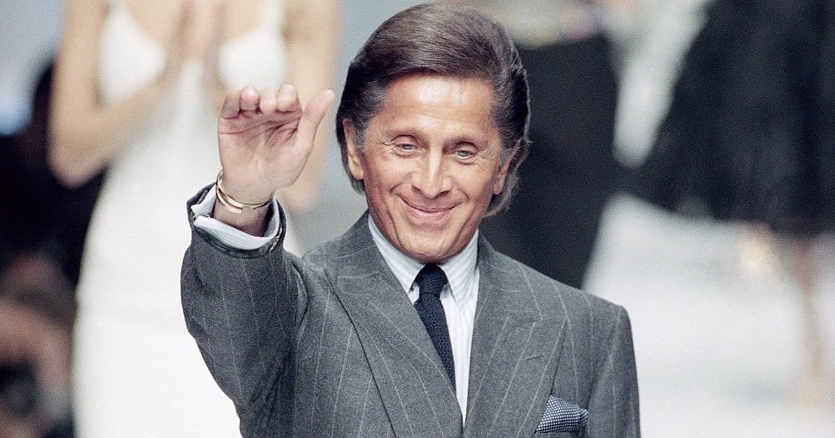 Коя е последната българка, дефилирала за Валентино - Любопитно — Новини ...